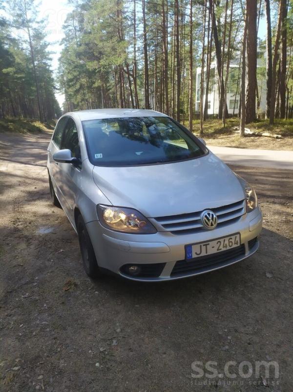 Grey Volkswagen Golf 2006 in Riga, with an engine capacity of 1.60 L and mileage of 240 thousand km for 1650 €, photo 2 on AUTOMOTO.COM.LV