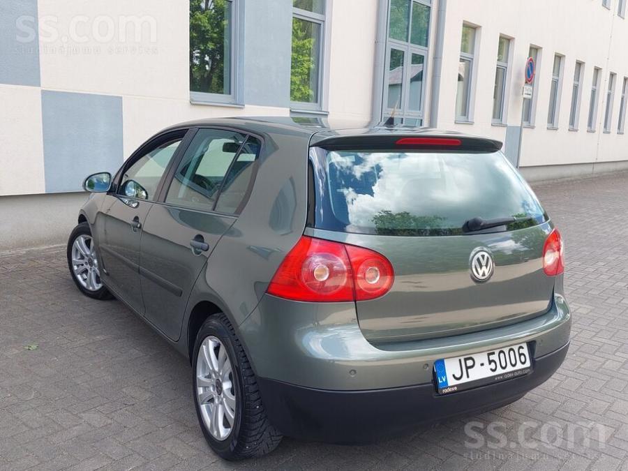 Pelēks Volkswagen Golf 2006 Jelgava, ar dzinēja tilpumu 1.90 L un nobraukumu 252 tūkst. km par 2200 €, foto 2 vietnē AUTOMOTO.COM.LV