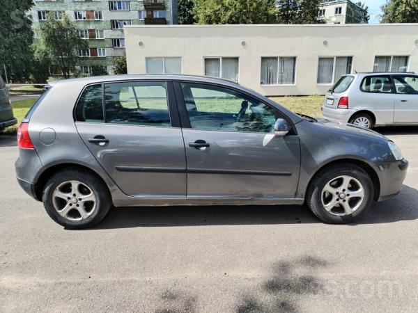 Grey Volkswagen Golf 2006 in Riga, with an engine capacity of 1.90 L and mileage of 246 thousand km for 900 €, photo 3 on AUTOMOTO.COM.LV