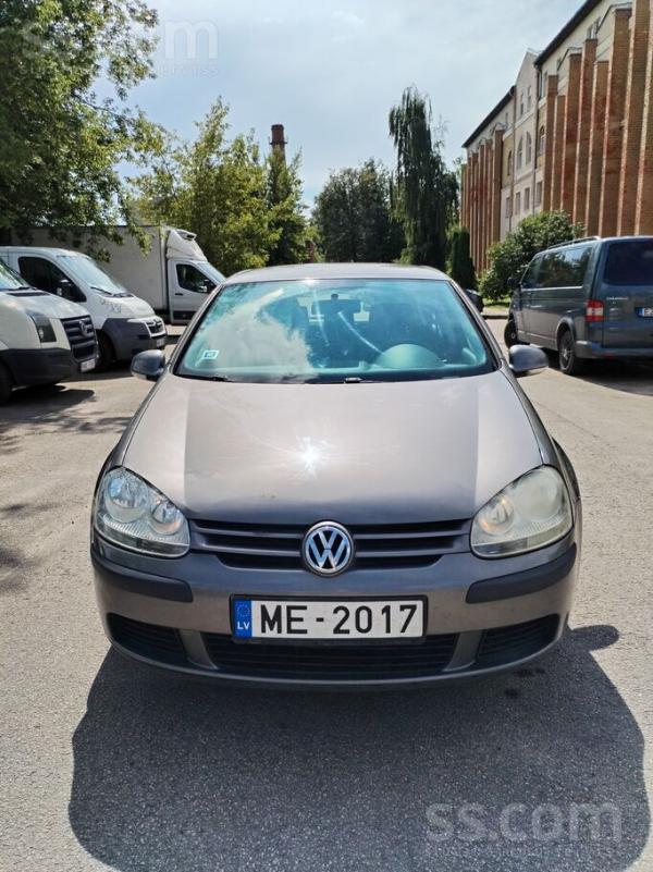 Grey Volkswagen Golf 2006 in Riga, with an engine capacity of 1.90 L and mileage of 246 thousand km for 900 €, photo 4 on AUTOMOTO.COM.LV