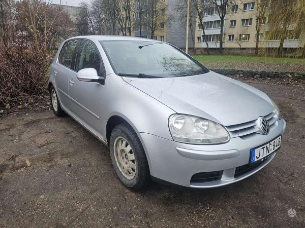 Pelēks Volkswagen Golf 2006 Kauņa, ar dzinēja tilpumu 1.97 L un nobraukumu 411 tūkst. km par 1050 €, foto 4 vietnē AUTOMOTO.COM.LV