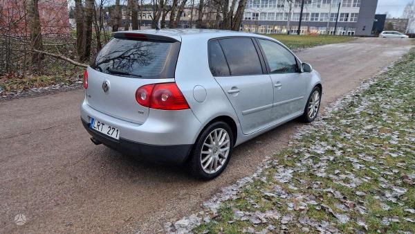 Grey Volkswagen Golf 2006 in Vilnius, with an engine capacity of 2.00 L and mileage of 278 thousand km for 2100 €, photo 3 on AUTOMOTO.COM.LV