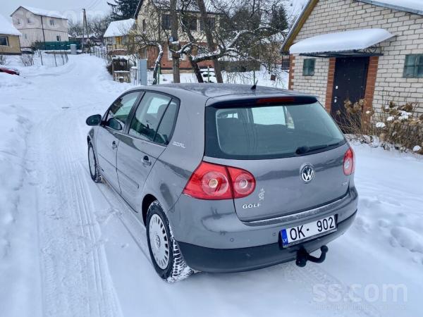 Grey Volkswagen Golf 2006 in Rezekne, with an engine capacity of 1.90 L and mileage of 0 thousand km for 3350 €, photo 5 on AUTOMOTO.COM.LV