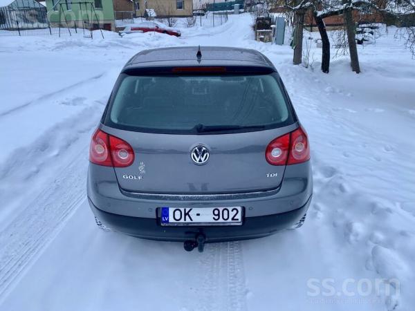 Grey Volkswagen Golf 2006 in Rezekne, with an engine capacity of 1.90 L and mileage of 0 thousand km for 3350 €, photo 7 on AUTOMOTO.COM.LV
