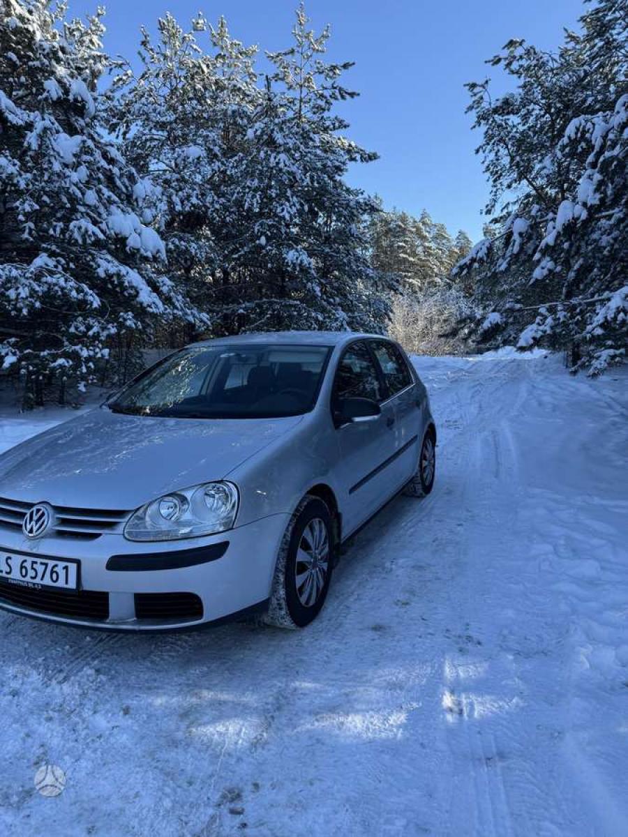 Pelēks Volkswagen Golf 2006 Viļņa, ar dzinēja tilpumu 1.60 L un nobraukumu 83 tūkst. km par 10000 €, foto 3 vietnē AUTOMOTO.COM.LV