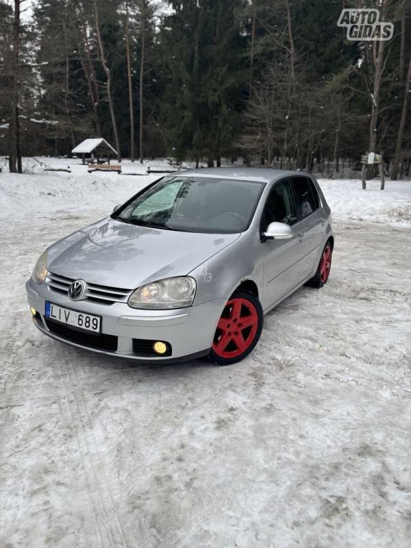 Pelēks Volkswagen Golf 2006 Kaišiadorys, ar dzinēja tilpumu 1.90 L un nobraukumu 364 tūkst. km par 1500 €, foto 1 vietnē AUTOMOTO.COM.LV