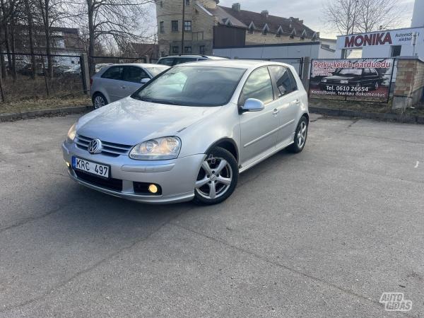 Grey Volkswagen Golf 2006 in Siauliai, with an engine capacity of 2.00 L and mileage of 302 thousand km for 1249 €, photo 1 on AUTOMOTO.COM.LV