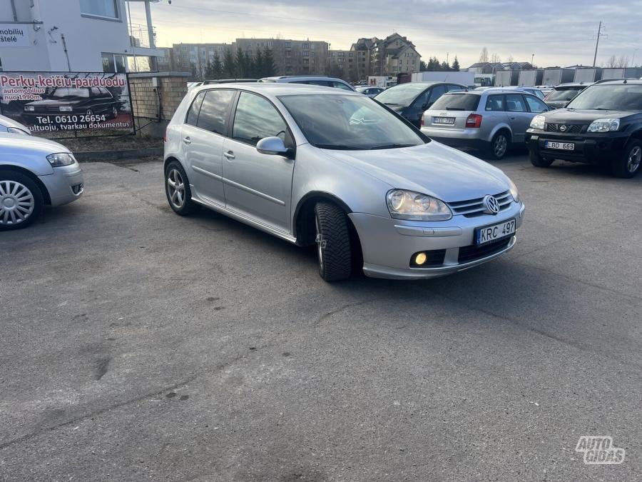 Pelēks Volkswagen Golf 2006 Šauļi, ar dzinēja tilpumu 2.00 L un nobraukumu 302 tūkst. km par 1249 €, foto 3 vietnē AUTOMOTO.COM.LV