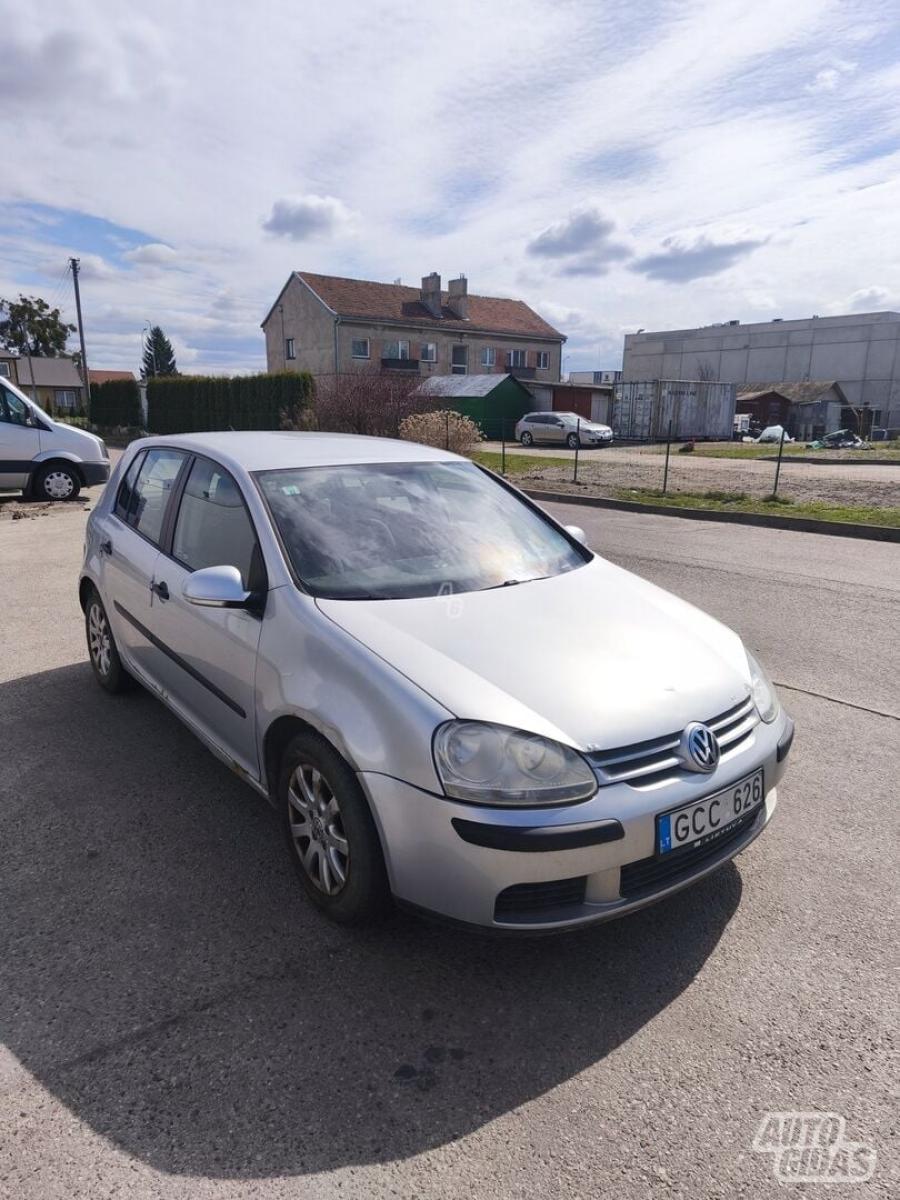 Pelēks Volkswagen Golf 2006 Kauņa, ar dzinēja tilpumu 1.60 L un nobraukumu 215 tūkst. km par 599 €, foto 3 vietnē AUTOMOTO.COM.LV
