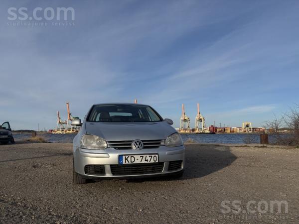 Серый Фольксваген Гольф 2006 в Краслава, объемом двигателя 1.90 л и пробегом 403 тыс. км за 900 €, фото 1 на AUTOMOTO.COM.LV