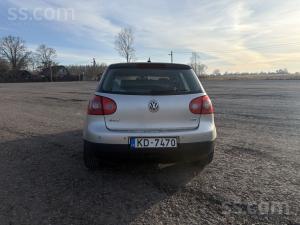 Grey Volkswagen Golf 2006 in Kraslava, with an engine capacity of 1.90 L and mileage of 403 thousand km for 900 €, photo 4 on AUTOMOTO.COM.LV