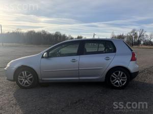 Grey Volkswagen Golf 2006 in Kraslava, with an engine capacity of 1.90 L and mileage of 403 thousand km for 900 €, photo 5 on AUTOMOTO.COM.LV