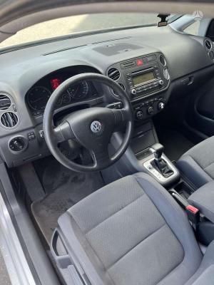 Pelēks Volkswagen Golf 2006 Kauņa, ar dzinēja tilpumu 1.90 L un nobraukumu 230 tūkst. km par 1950 €, foto 7 vietnē AUTOMOTO.COM.LV