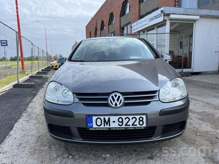 Grey Volkswagen Golf 2006 in Jekabpils, with an engine capacity of 1.90 L and mileage of 266 thousand km for 3400 €, photo 5 on AUTOMOTO.COM.LV