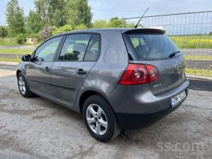Grey Volkswagen Golf 2006 in Jekabpils, with an engine capacity of 1.90 L and mileage of 266 thousand km for 3400 €, photo 8 on AUTOMOTO.COM.LV