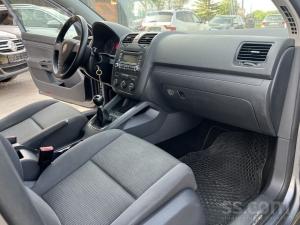 Grey Volkswagen Golf 2006 in Jekabpils, with an engine capacity of 1.90 L and mileage of 266 thousand km for 3400 €, photo 13 on AUTOMOTO.COM.LV