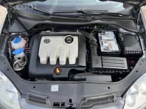 Grey Volkswagen Golf 2006 in Jekabpils, with an engine capacity of 1.90 L and mileage of 266 thousand km for 3400 €, photo 14 on AUTOMOTO.COM.LV