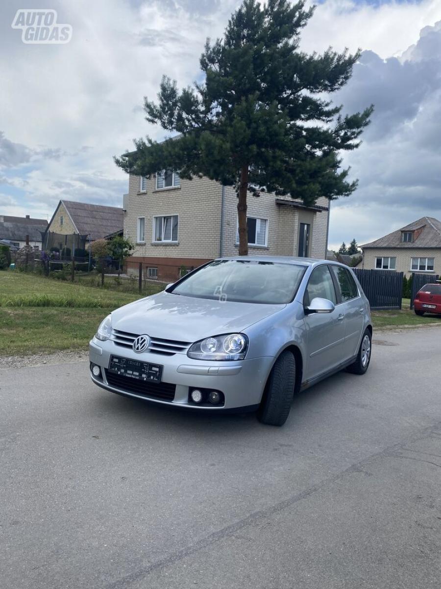 Pelēks Volkswagen Golf 2006 Šauļi, ar dzinēja tilpumu 1.90 L un nobraukumu 344 tūkst. km par 1850 €, foto 3 vietnē AUTOMOTO.COM.LV