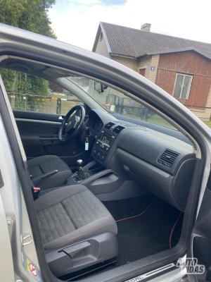 Pelēks Volkswagen Golf 2006 Šauļi, ar dzinēja tilpumu 1.90 L un nobraukumu 344 tūkst. km par 1850 €, foto 15 vietnē AUTOMOTO.COM.LV