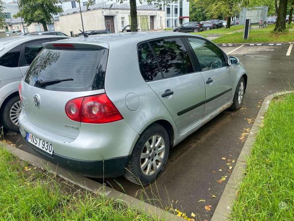 Grey Volkswagen Golf 2006 in Kaunas, with an engine capacity of 1.97 L and mileage of 530 thousand km for 999 €, photo 4 on AUTOMOTO.COM.LV