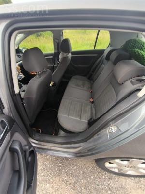 Grey Volkswagen Golf 2006 in Liepaja, with an engine capacity of 1.90 L and mileage of 339 thousand km for 1700 €, photo 4 on AUTOMOTO.COM.LV
