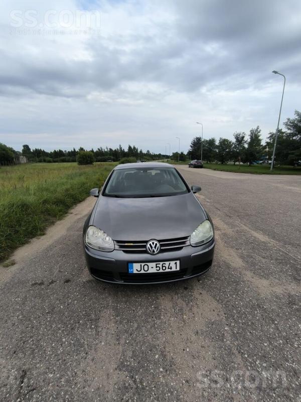 Pelēks Volkswagen Golf 2006 Liepāja, ar dzinēja tilpumu 1.90 L un nobraukumu 339 tūkst. km par 1700 €, foto 1 vietnē AUTOMOTO.COM.LV