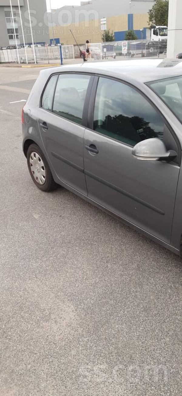 Pelēks Volkswagen Golf 2006 Rīga, ar dzinēja tilpumu 1.40 L un nobraukumu 154 tūkst. km par 2000 €, foto 3 vietnē AUTOMOTO.COM.LV