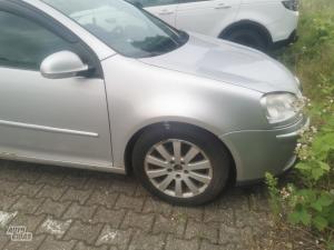 Pelēks Volkswagen Golf 2006 Kauņa, ar dzinēja tilpumu 1.90 L un nobraukumu 244 tūkst. km par 900 €, foto 9 vietnē AUTOMOTO.COM.LV