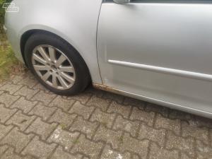 Pelēks Volkswagen Golf 2006 Kauņa, ar dzinēja tilpumu 1.90 L un nobraukumu 244 tūkst. km par 900 €, foto 13 vietnē AUTOMOTO.COM.LV