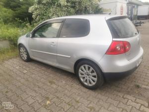Pelēks Volkswagen Golf 2006 Kauņa, ar dzinēja tilpumu 1.90 L un nobraukumu 244 tūkst. km par 900 €, foto 15 vietnē AUTOMOTO.COM.LV