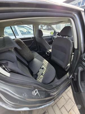 Pelēks Volkswagen Golf 2006 Kauņa, ar dzinēja tilpumu 1.60 L un nobraukumu 239 tūkst. km par 1500 €, foto 10 vietnē AUTOMOTO.COM.LV