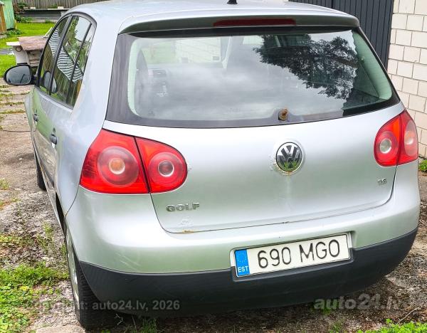 Grey Volkswagen Golf 2006 in Tallinn, with an engine capacity of 1.60 L and mileage of 300 thousand km for 600 €, photo 2 on AUTOMOTO.COM.LV