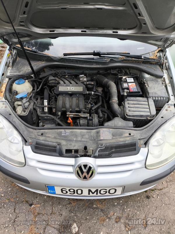 Grey Volkswagen Golf 2006 in Tallinn, with an engine capacity of 1.60 L and mileage of 300 thousand km for 600 €, photo 3 on AUTOMOTO.COM.LV