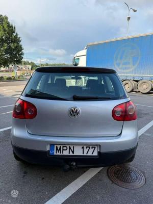 Grey Volkswagen Golf 2006 in Kaunas, with an engine capacity of 1.97 L and mileage of 320 thousand km for 1950 €, photo 4 on AUTOMOTO.COM.LV