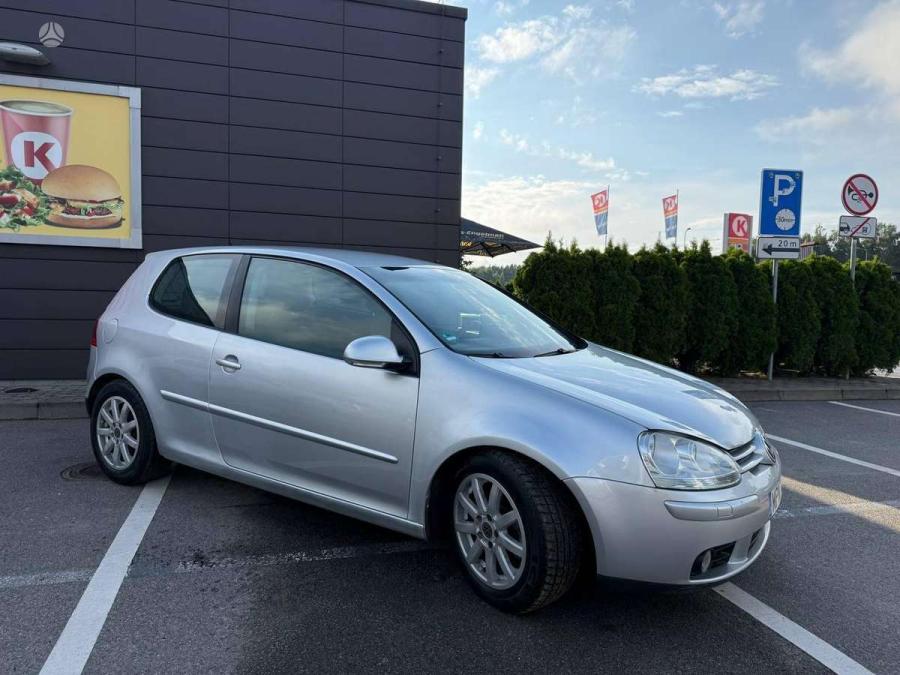 Grey Volkswagen Golf 2006 in Kaunas, with an engine capacity of 1.97 L and mileage of 320 thousand km for 1950 €, photo 5 on AUTOMOTO.COM.LV