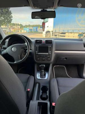 Grey Volkswagen Golf 2006 in Kaunas, with an engine capacity of 1.97 L and mileage of 320 thousand km for 1950 €, photo 13 on AUTOMOTO.COM.LV