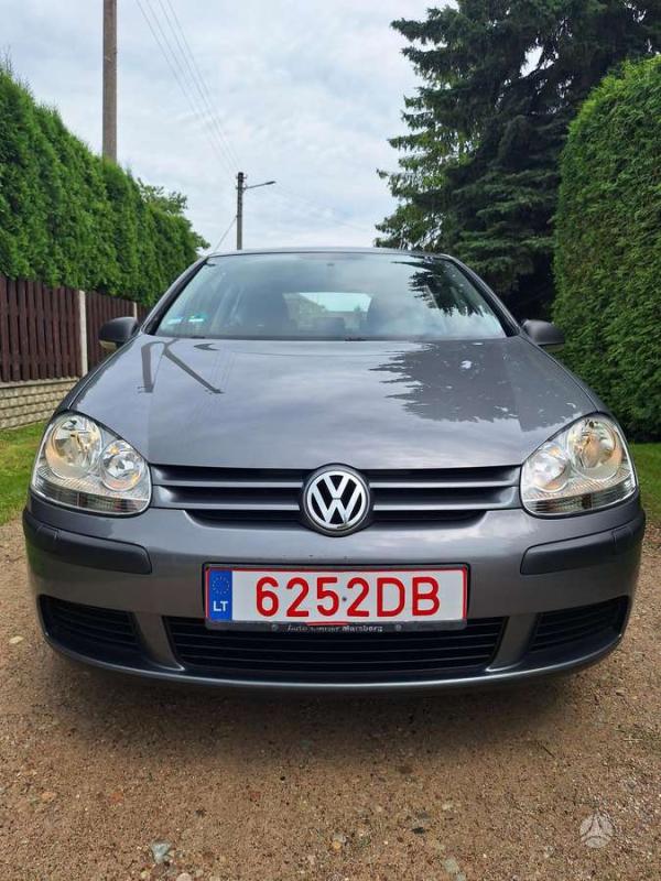 Grey Volkswagen Golf 2006 in Birzai, with an engine capacity of 1.39 L and mileage of 146 thousand km for 2150 €, photo 2 on AUTOMOTO.COM.LV