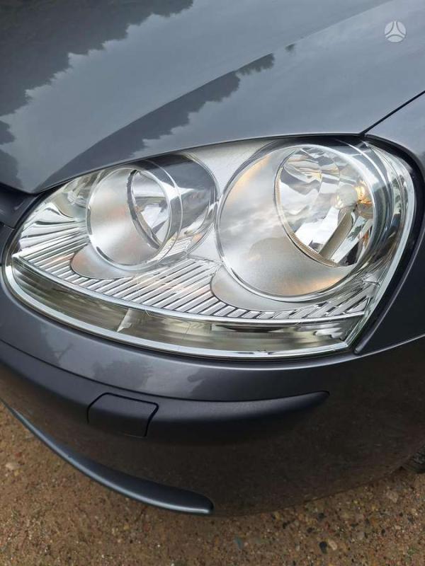 Grey Volkswagen Golf 2006 in Birzai, with an engine capacity of 1.39 L and mileage of 146 thousand km for 2150 €, photo 10 on AUTOMOTO.COM.LV