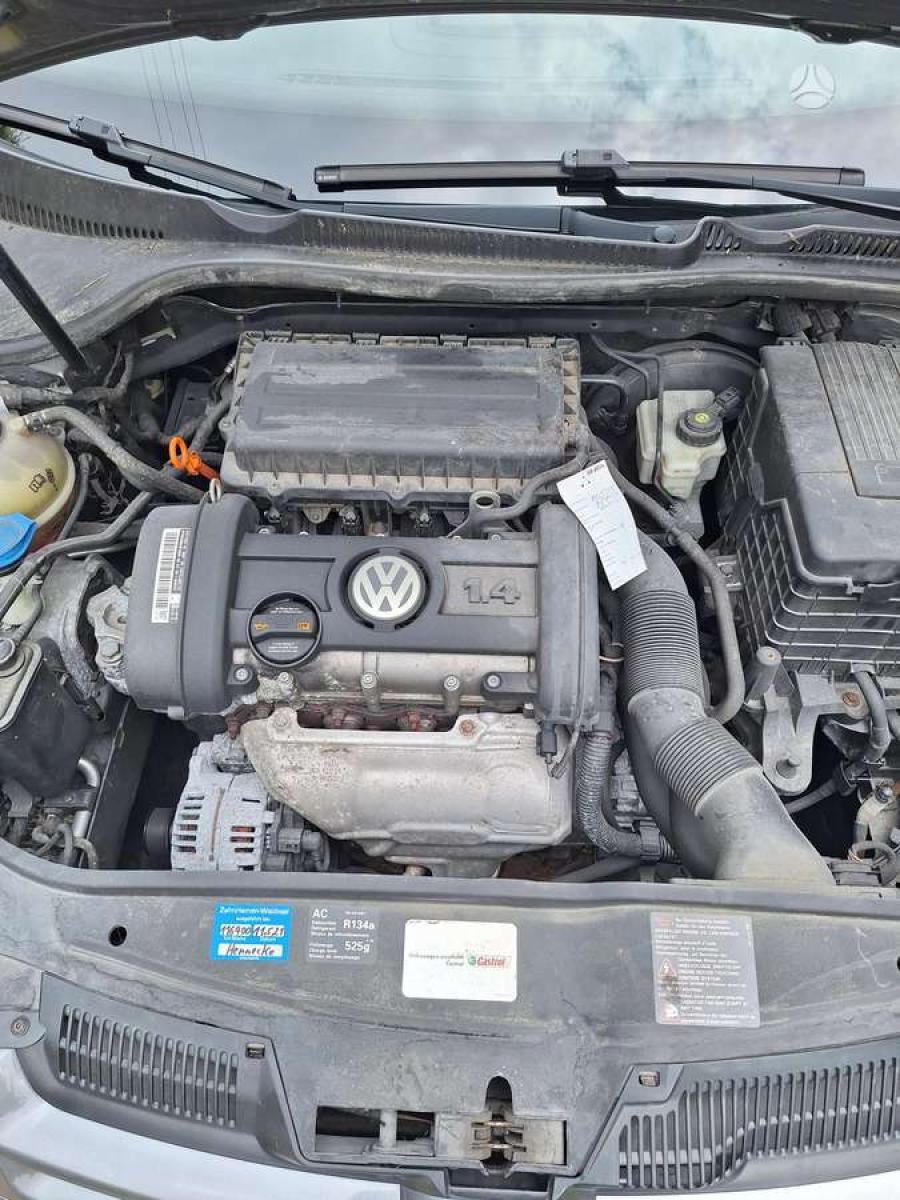 Pelēks Volkswagen Golf 2006 Biržai, ar dzinēja tilpumu 1.39 L un nobraukumu 146 tūkst. km par 2150 €, foto 15 vietnē AUTOMOTO.COM.LV