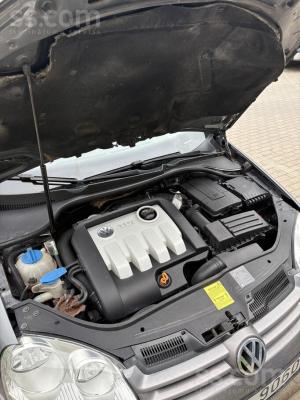 Pelēks Volkswagen Golf 2006 Bauska, ar dzinēja tilpumu 1.90 L un nobraukumu 295 tūkst. km par 2500 €, foto 9 vietnē AUTOMOTO.COM.LV