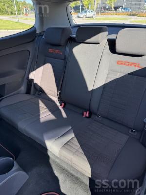 Pelēks Volkswagen Golf 2006 Cēsis, ar dzinēja tilpumu 1.90 L un nobraukumu 272 tūkst. km par 2500 €, foto 16 vietnē AUTOMOTO.COM.LV