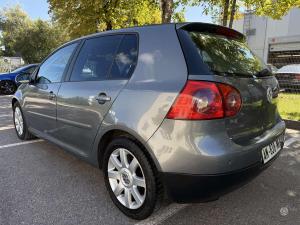 Pelēks Volkswagen Golf 2006 Kauņa, ar dzinēja tilpumu 1.97 L un nobraukumu 278 tūkst. km par 3000 €, foto 4 vietnē AUTOMOTO.COM.LV