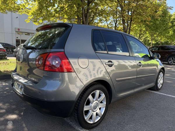 Grey Volkswagen Golf 2006 in Kaunas, with an engine capacity of 1.97 L and mileage of 278 thousand km for 3000 €, photo 5 on AUTOMOTO.COM.LV