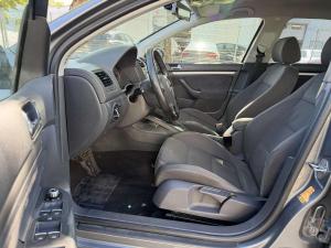 Pelēks Volkswagen Golf 2006 Kauņa, ar dzinēja tilpumu 1.97 L un nobraukumu 278 tūkst. km par 3000 €, foto 7 vietnē AUTOMOTO.COM.LV