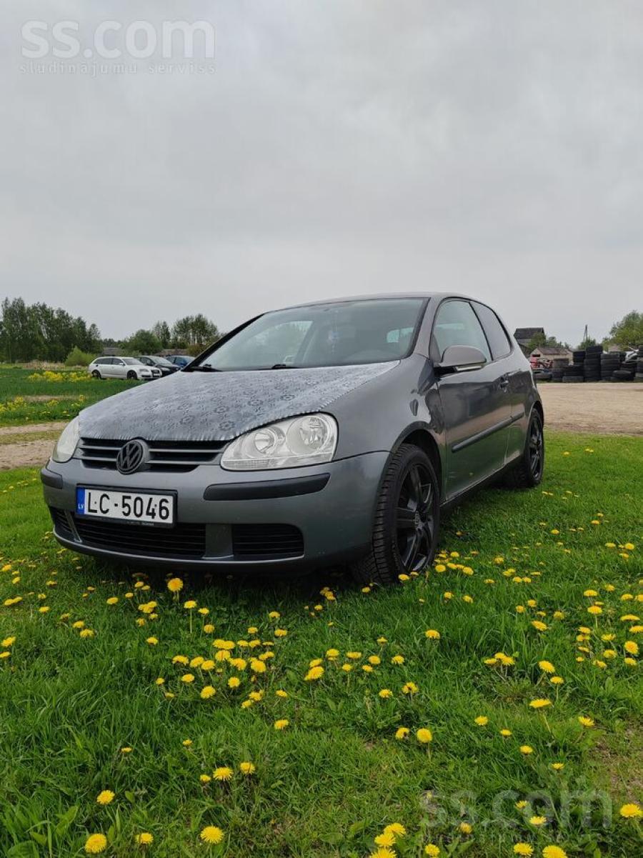 Pelēks Volkswagen Golf 2006 Ogre, ar dzinēja tilpumu 1.90 L un nobraukumu 357 tūkst. km par 500 €, foto 1 vietnē AUTOMOTO.COM.LV