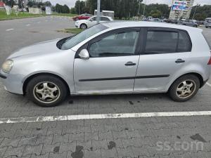 Grey Volkswagen Golf 2006 in Riga, with an engine capacity of 1.60 L and mileage of 286 thousand km for 1050 €, photo 3 on AUTOMOTO.COM.LV