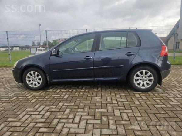 Grey Volkswagen Golf 2006 in Valmiera, with an engine capacity of 1.90 L and mileage of 446 thousand km for 1990 €, photo 3 on AUTOMOTO.COM.LV