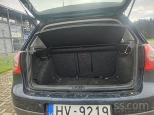 Grey Volkswagen Golf 2006 in Valmiera, with an engine capacity of 1.90 L and mileage of 446 thousand km for 1990 €, photo 14 on AUTOMOTO.COM.LV