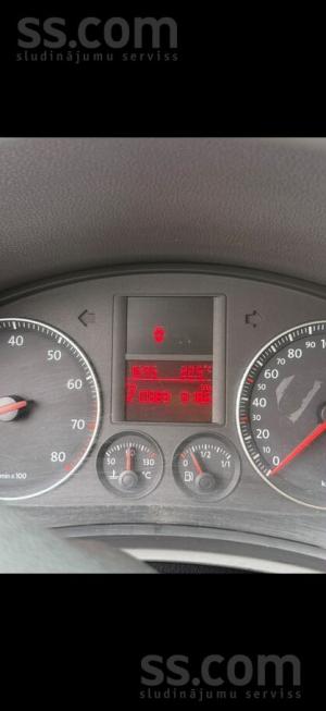 Grey Volkswagen Golf 2006 in Riga, with an engine capacity of 1.60 L and mileage of 210 thousand km for 2350 €, photo 13 on AUTOMOTO.COM.LV