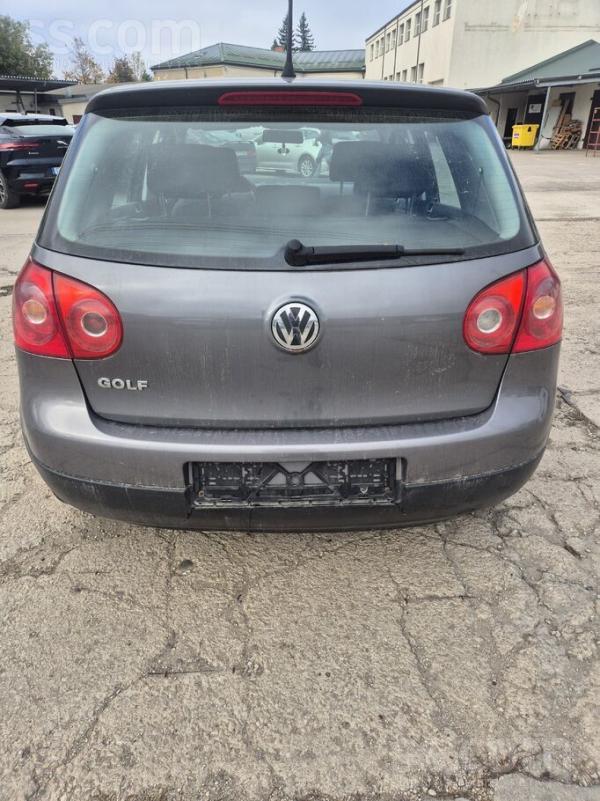 Grey Volkswagen Golf 2006 in Riga, with an engine capacity of 1.40 L and mileage of 181 thousand km for 2150 €, photo 6 on AUTOMOTO.COM.LV